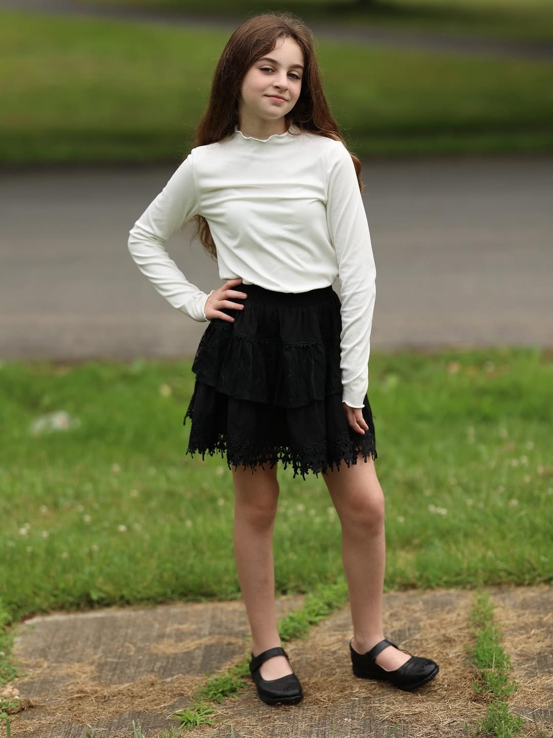 20 *Hottest* Black Skirt Outfit Ideas That Will Make You Stand Out ...