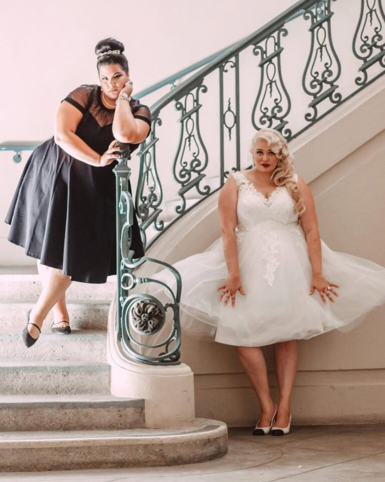 25+ *Off-the-Charts* Plus Size Halloween Costumes for Curvy Women That ...